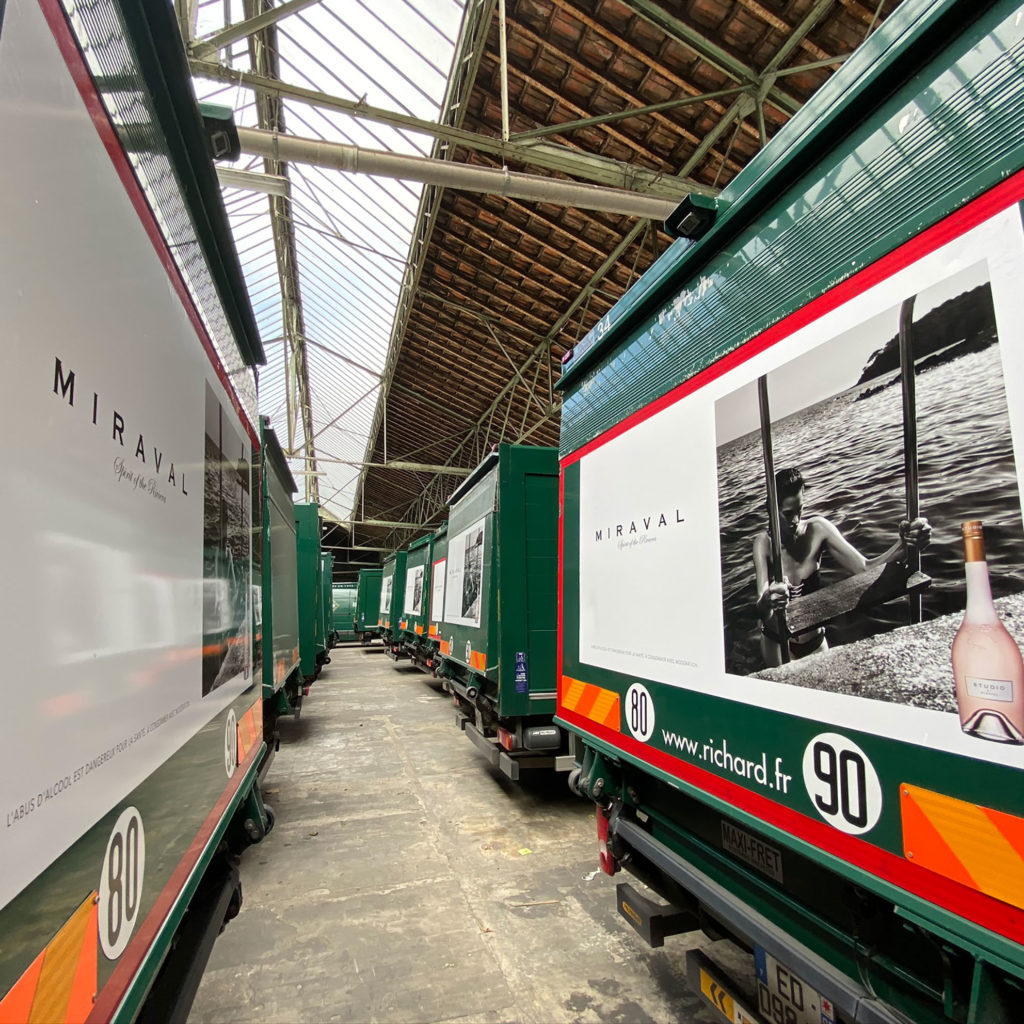 Campagne publicitaire camions | Poly Expo & Leader Marquage